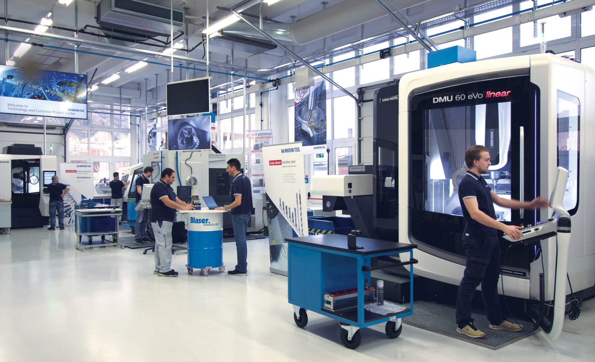 Weltweite Lancierung der CrazyService Products