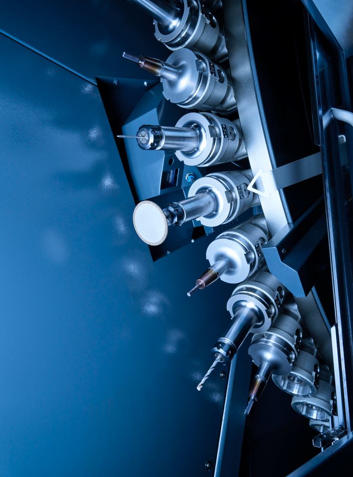 Auch Composite-Materialien kein Problem für Tyrolit Power
